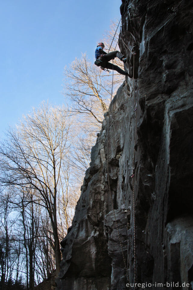 Outdoor Climbing im Tal der Göhl bei Kelmis